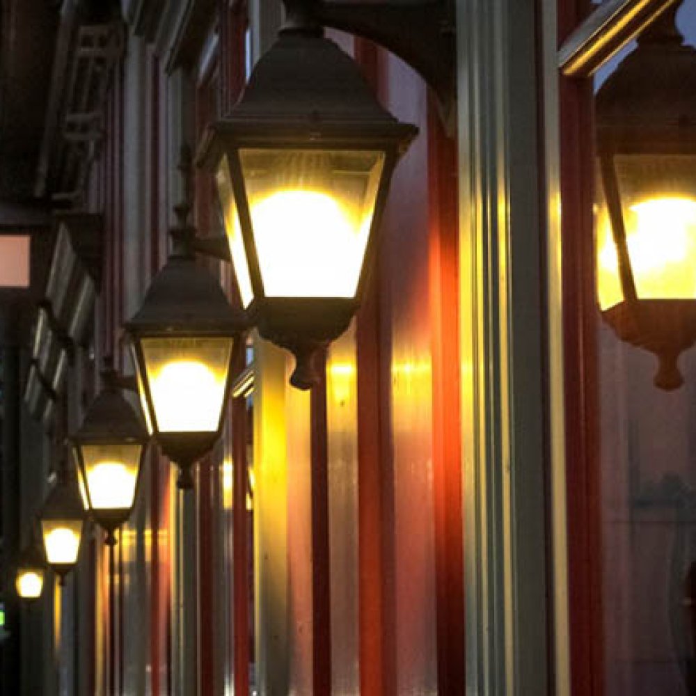 Od lamp gazowych do elektrycznych: historia oświetlenia w Krakowie ...